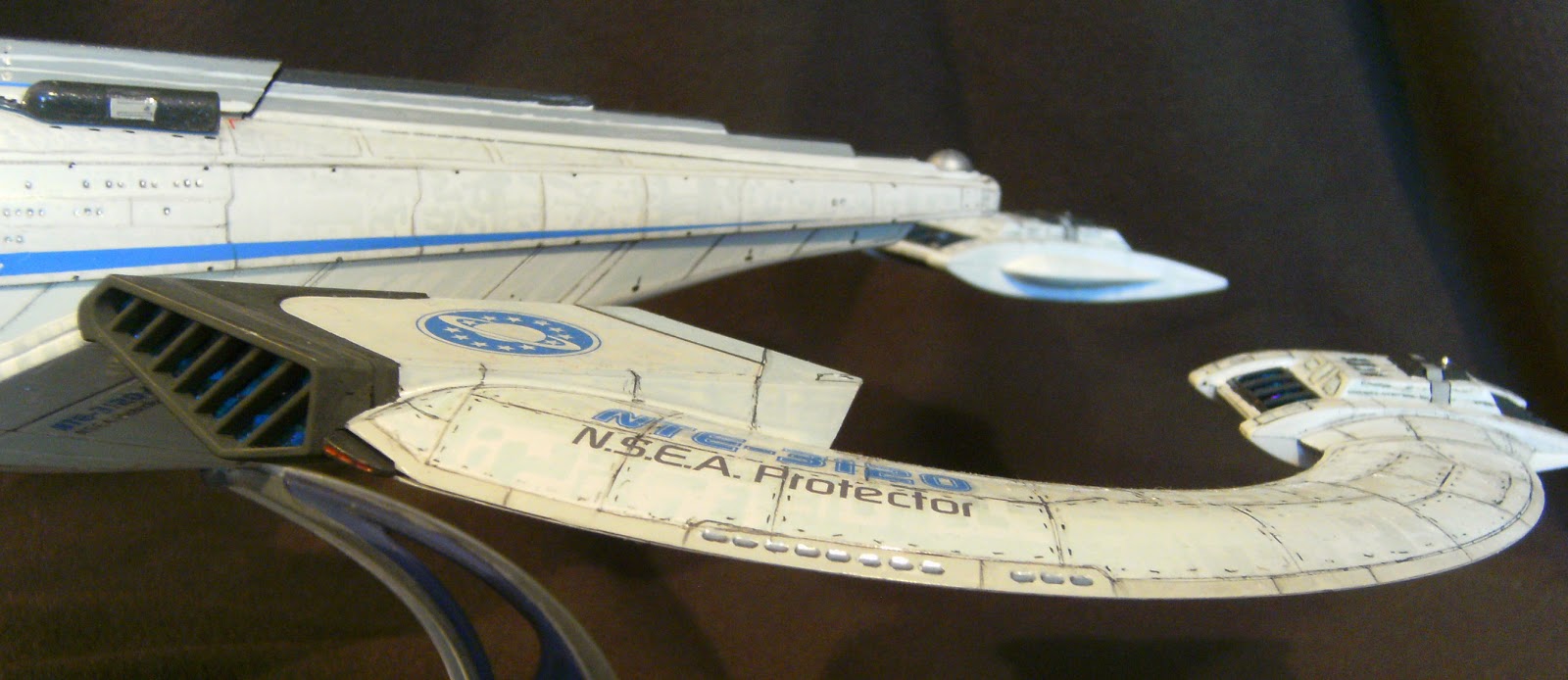 Happyscale-Modellbau: N.S.E.A. Protector (Galaxy Quest) - Pegasus Model ...