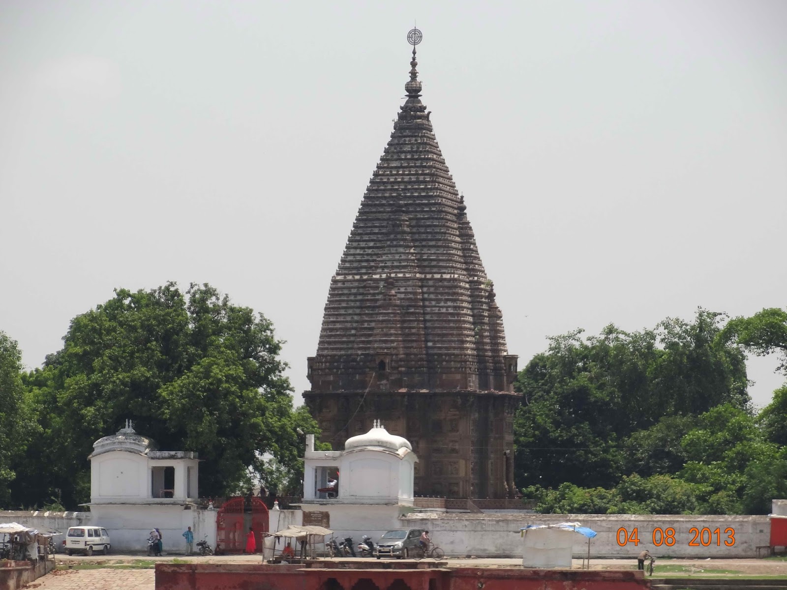 Varanasi: Durga Temple