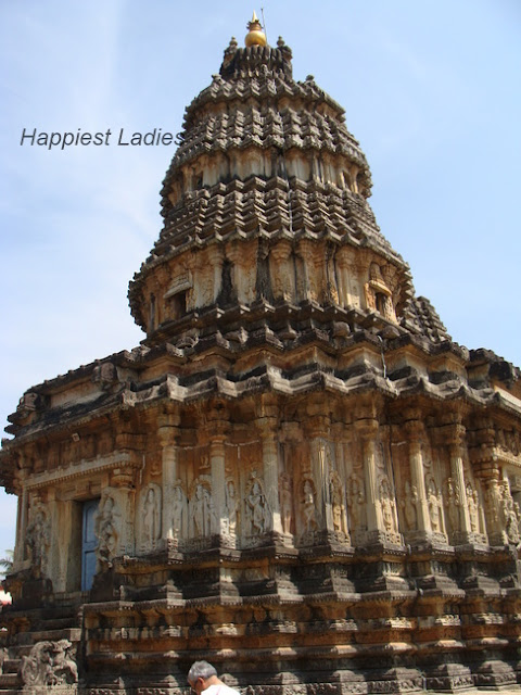 Sringeri Sharada Peetham, Temple of Karnataka - Happiest Ladies