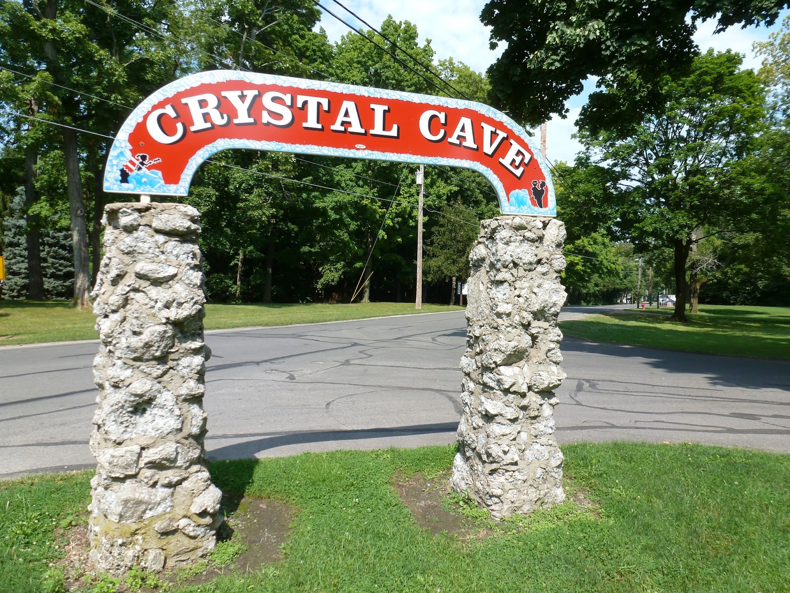 The 1,000-Mile Great Lakes Adventures: The World's Largest Celestite Geode