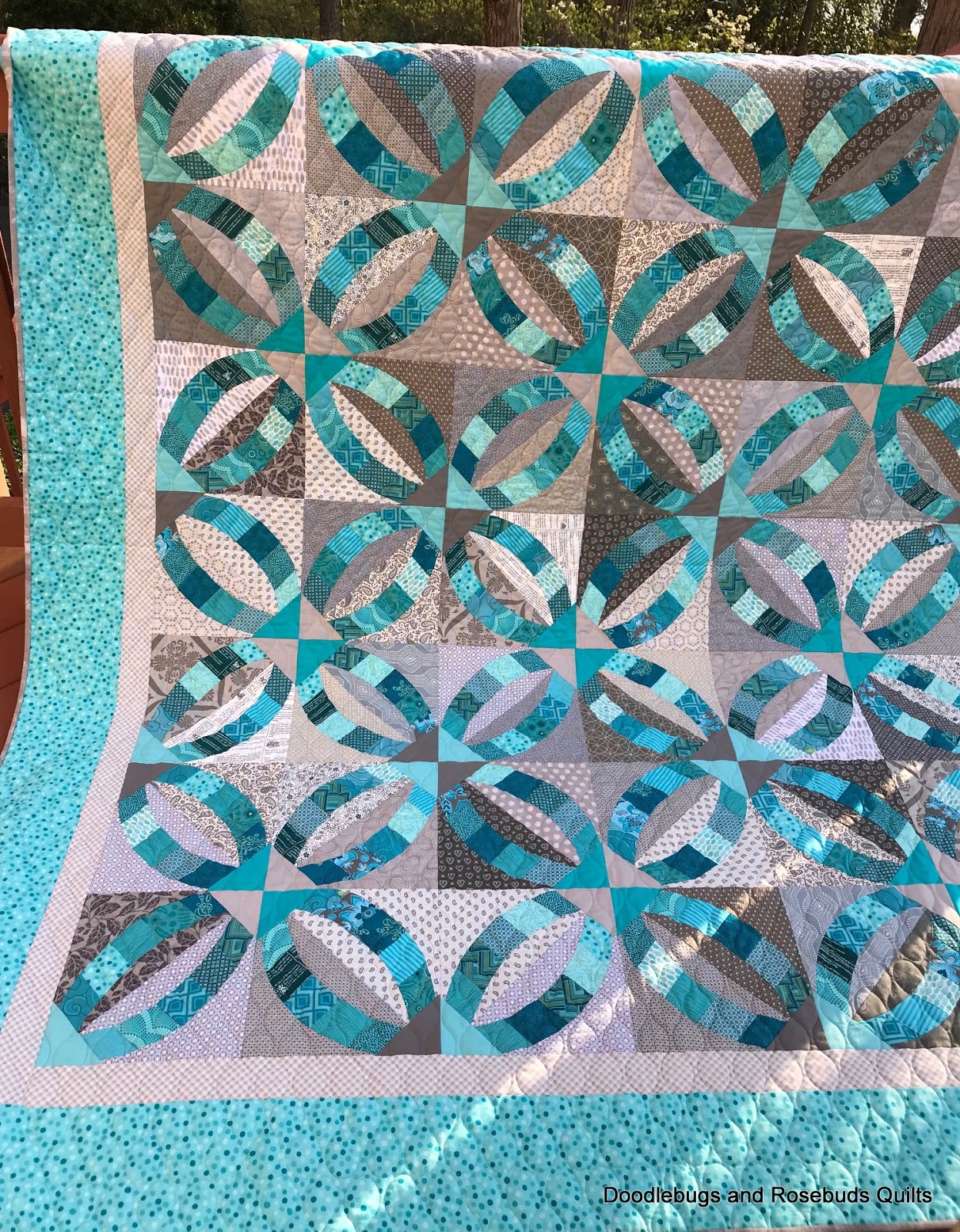 Doodlebugs and Rosebuds Quilts: Metro Rings Finish