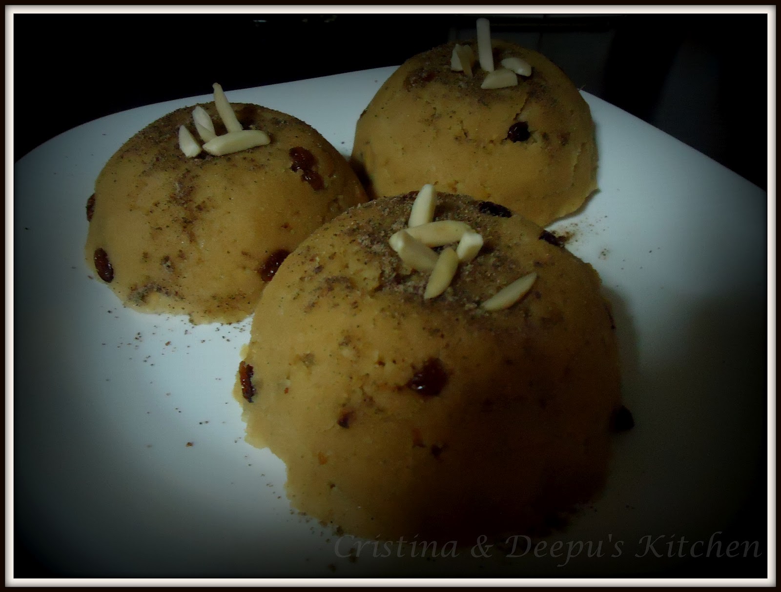 Cristina & Deepu's Kitchen: Desert Indian de Gris si Migdale / Badam Ka ...