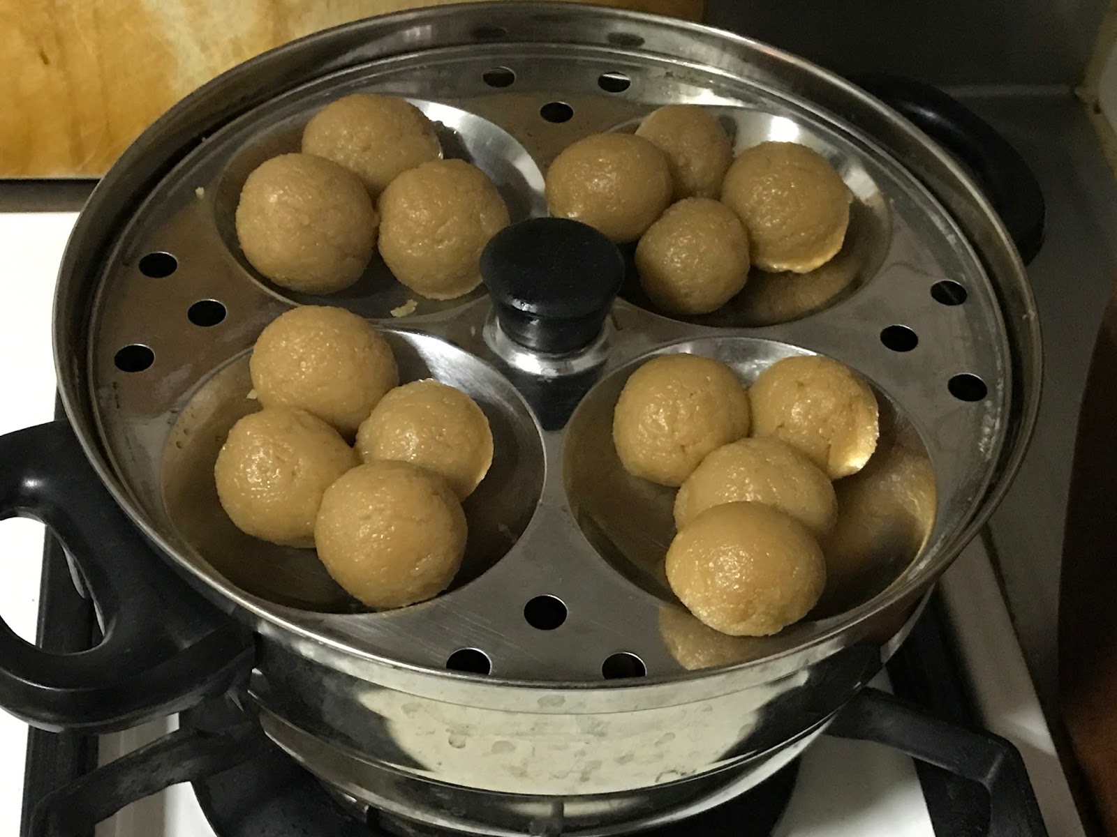 Jothi Cooking Book: Sweet ammini kozhukattai