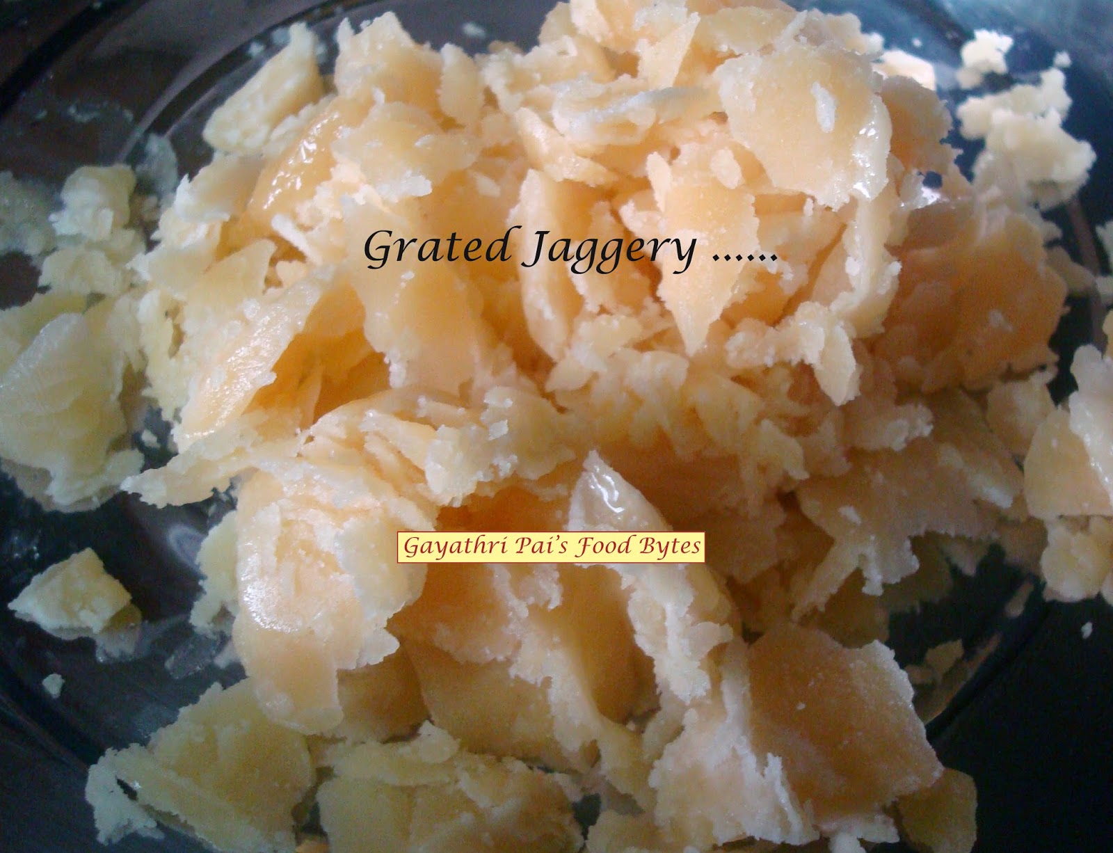 Gayathri Pai's Food Bytes: Poha Khadi / Beaten Rice Burfi / Pova Chikki.