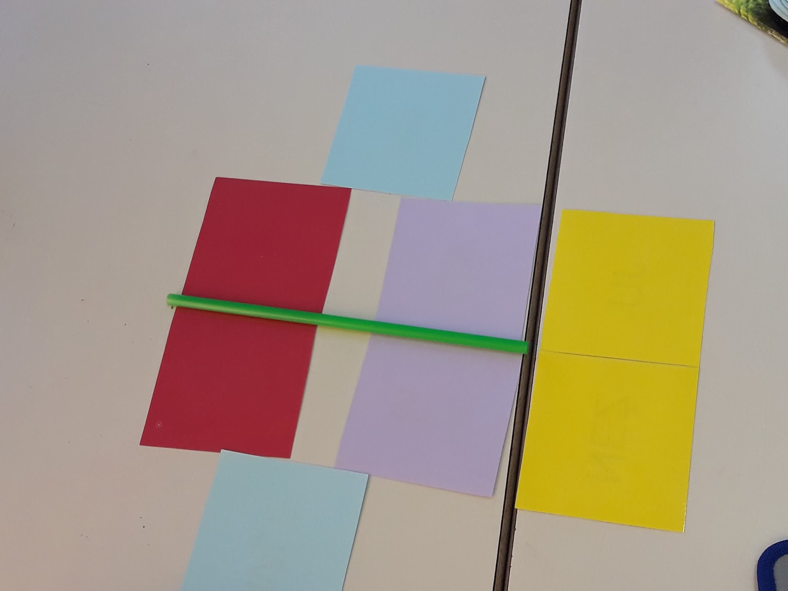 SKOZI IGRO SE UČIMO: SIMETRIJA