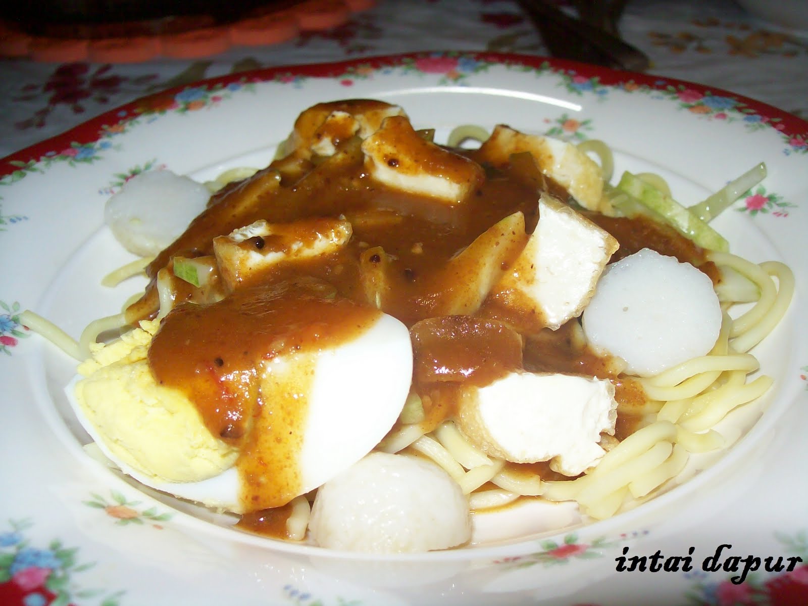 INTAI DAPUR: Iftar 7 : Rojak Mee Sempoi..