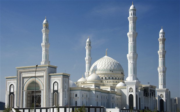 Largest mosque in United Kingdom | Islamic Wallpapers