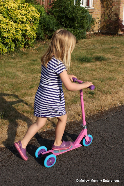 Mellow Mummy: Kixi Razor Mixi Scooter Review : Taking life as it comes...