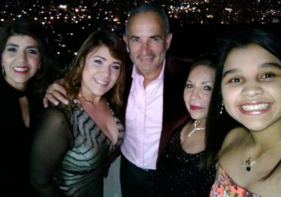 Freddy Bernal y familia pasaron una navidad "Por Todo Lo Alto" - Donlengua