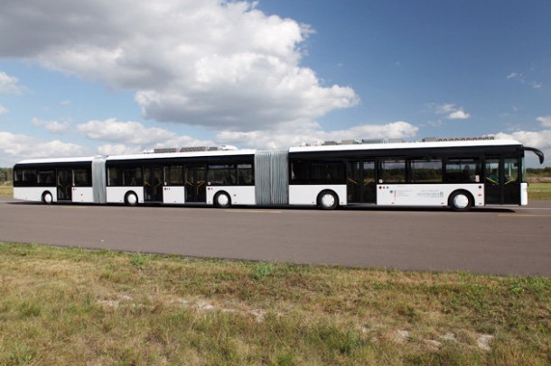 Gokira World: World’s Largest Bus Carries 256 Passengers – 101ft long