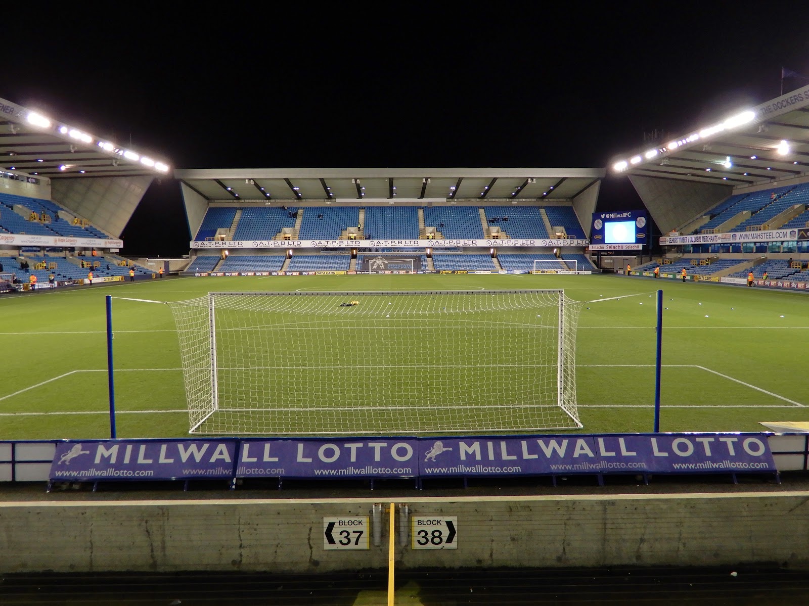 Extreme Football Tourism: ENGLAND: Millwall FC