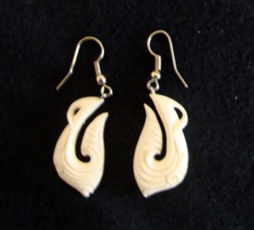 BALI BONE PRODUCT | BALI BONE CARVING: EARRING (ANTING-ANTING)