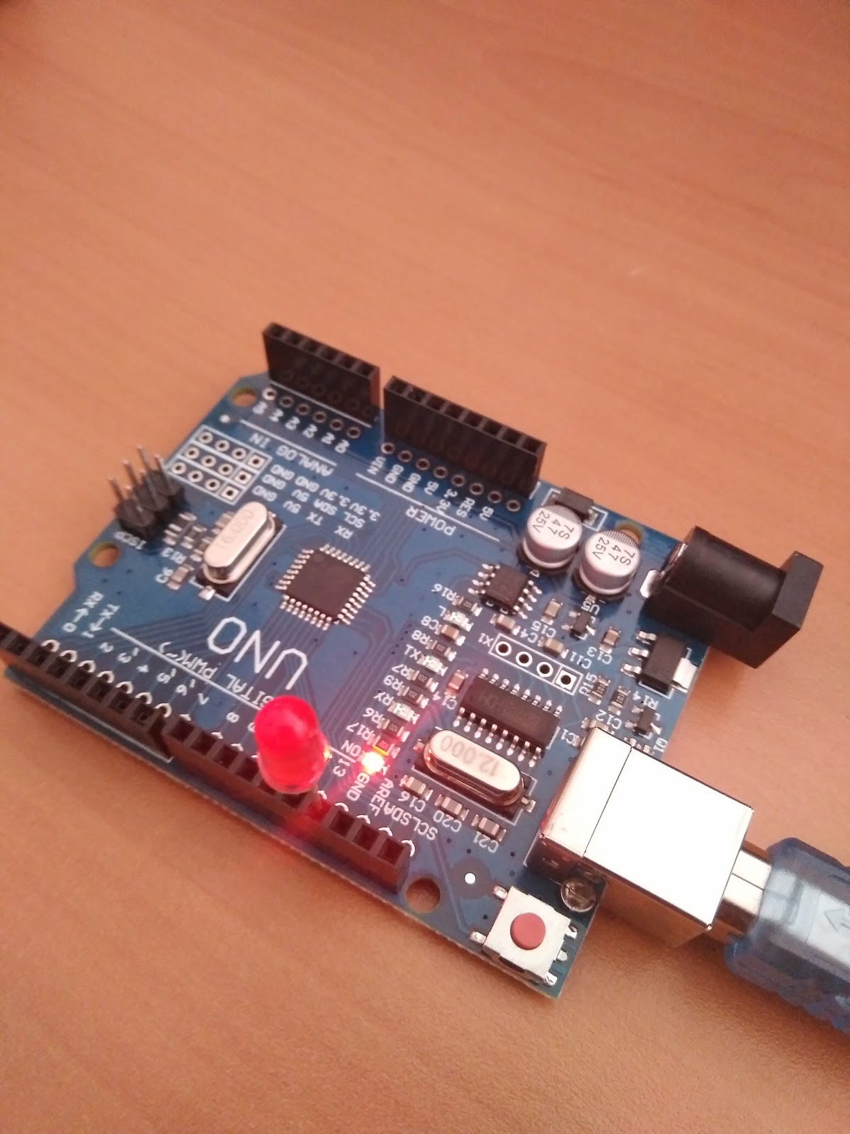 ARDUINO: PARPADEO DE UN LED CON EL PROGRAMA BLINK EN ARDUINO