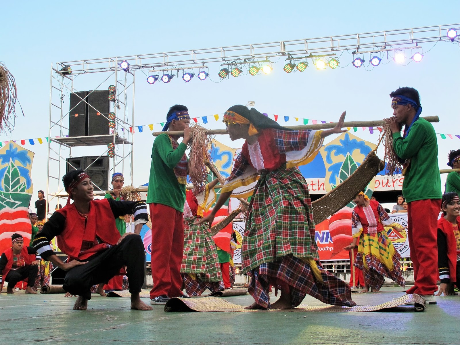 Gridcrosser: A Spectacle of Folk Culture in Capiz’s Festival