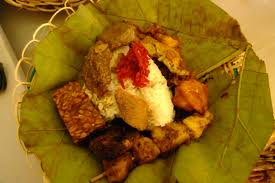 Jendela Nusantara: Kearifan Lokal Kota Cirebon