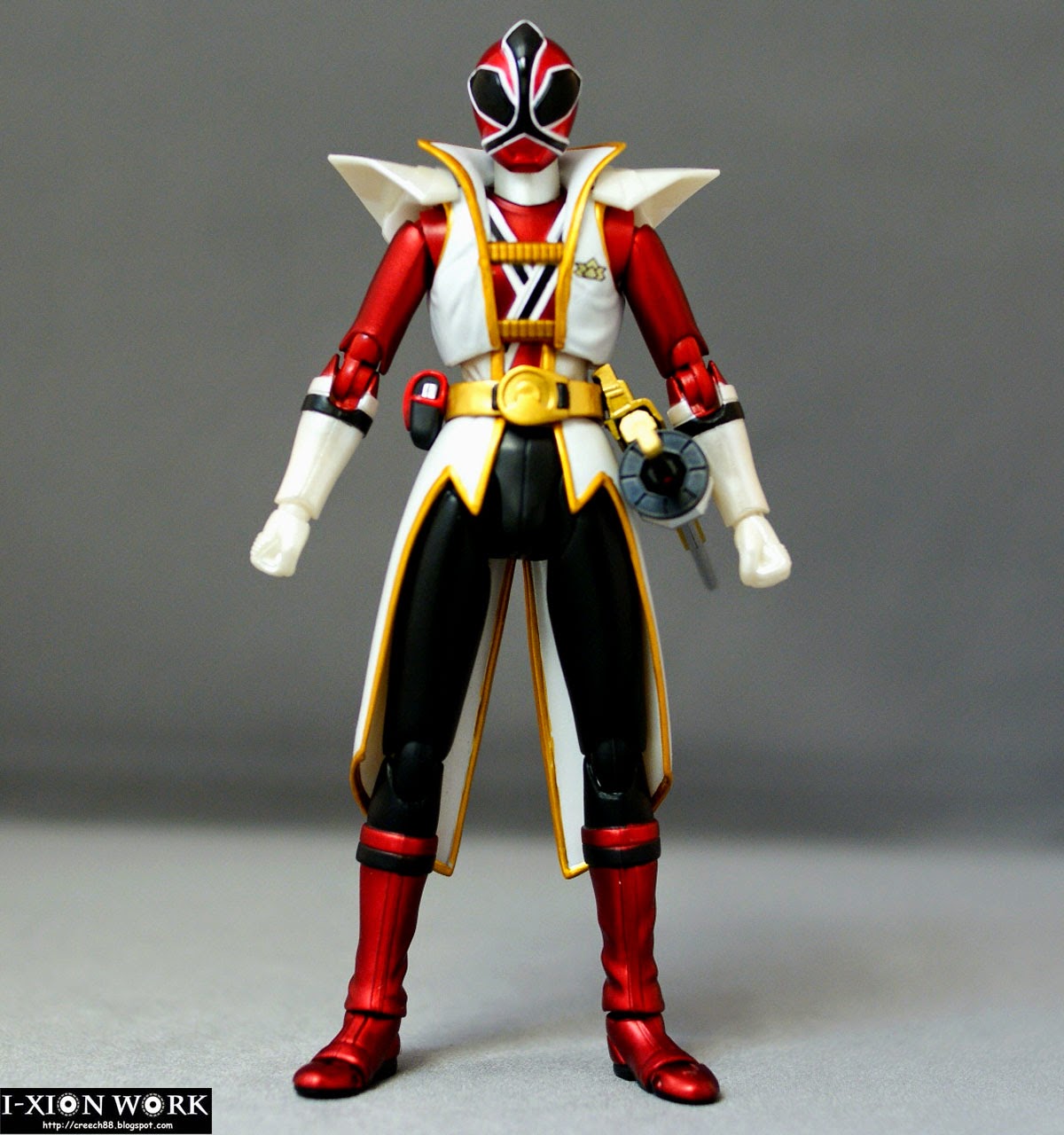 一眼看穿: S.H.Figuarts - Power Rangers Super Samurai Metallic Coating ...