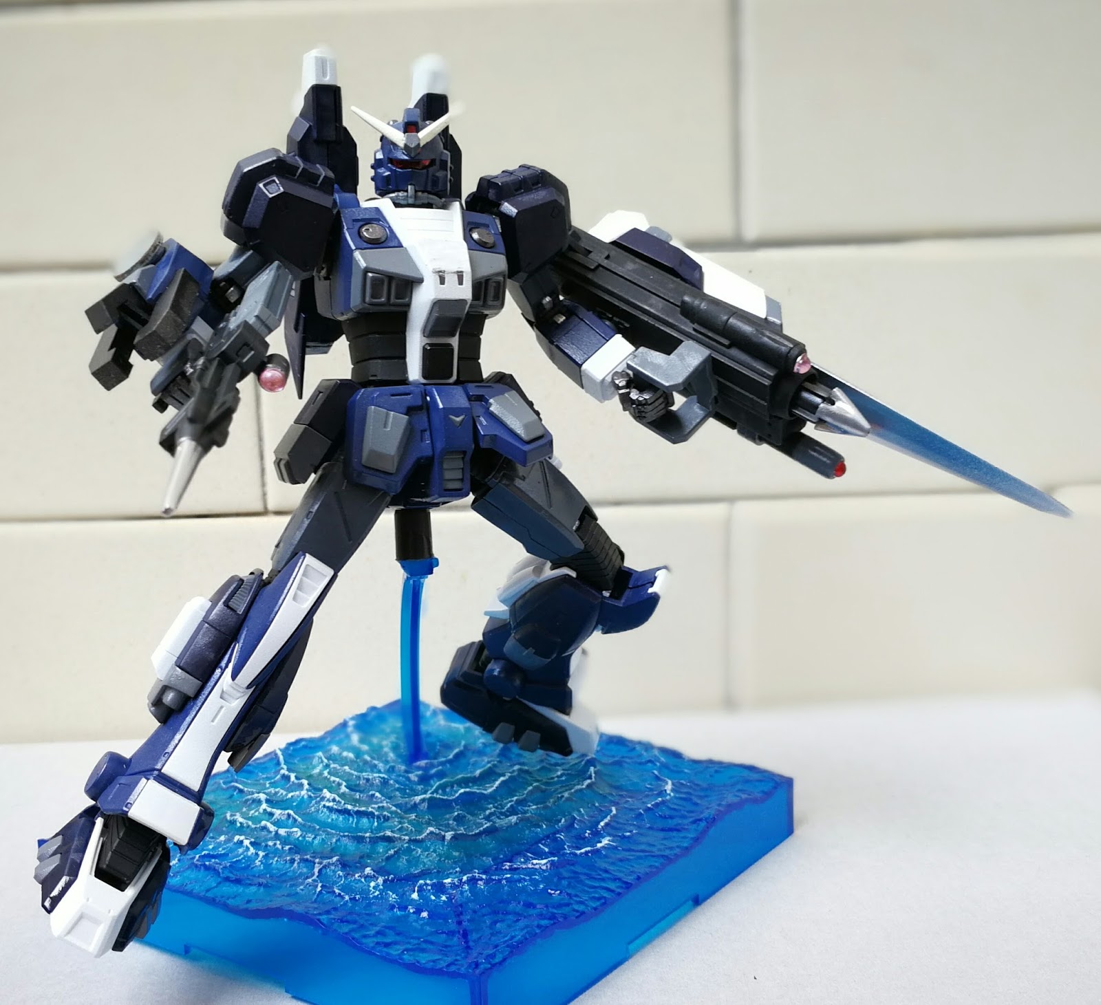 Gunplanerd: [Kit Insight] Premium Bandai HG 1/144 RAG-79-G1a Gundam ...