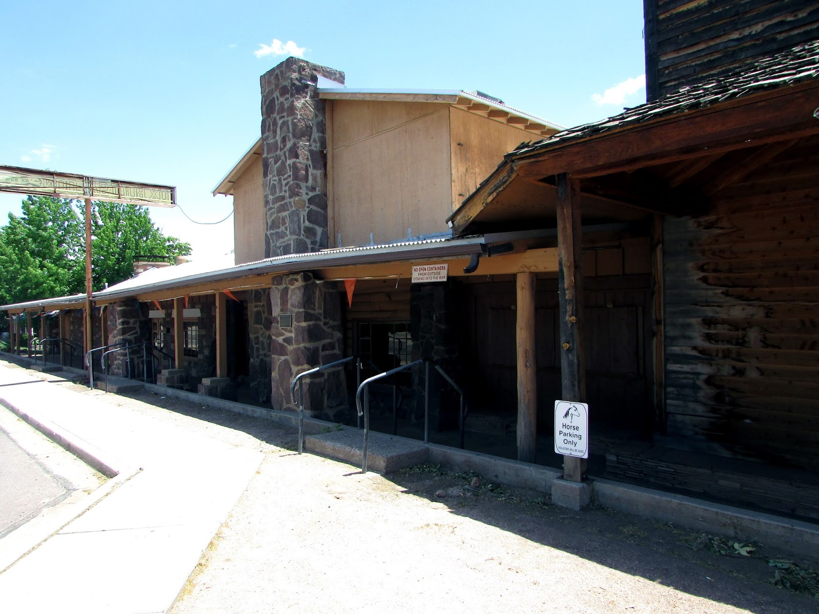 Payson: Oxbow Inn & Saloon