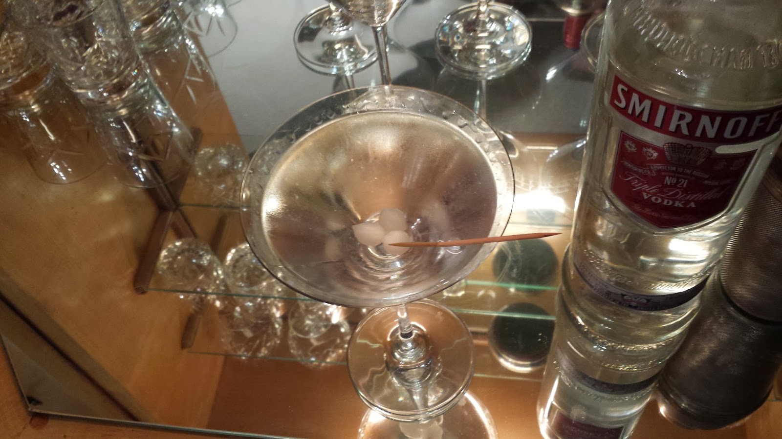 Cocktail of the Weekend: Cocktail No 18 Vodka Gibson