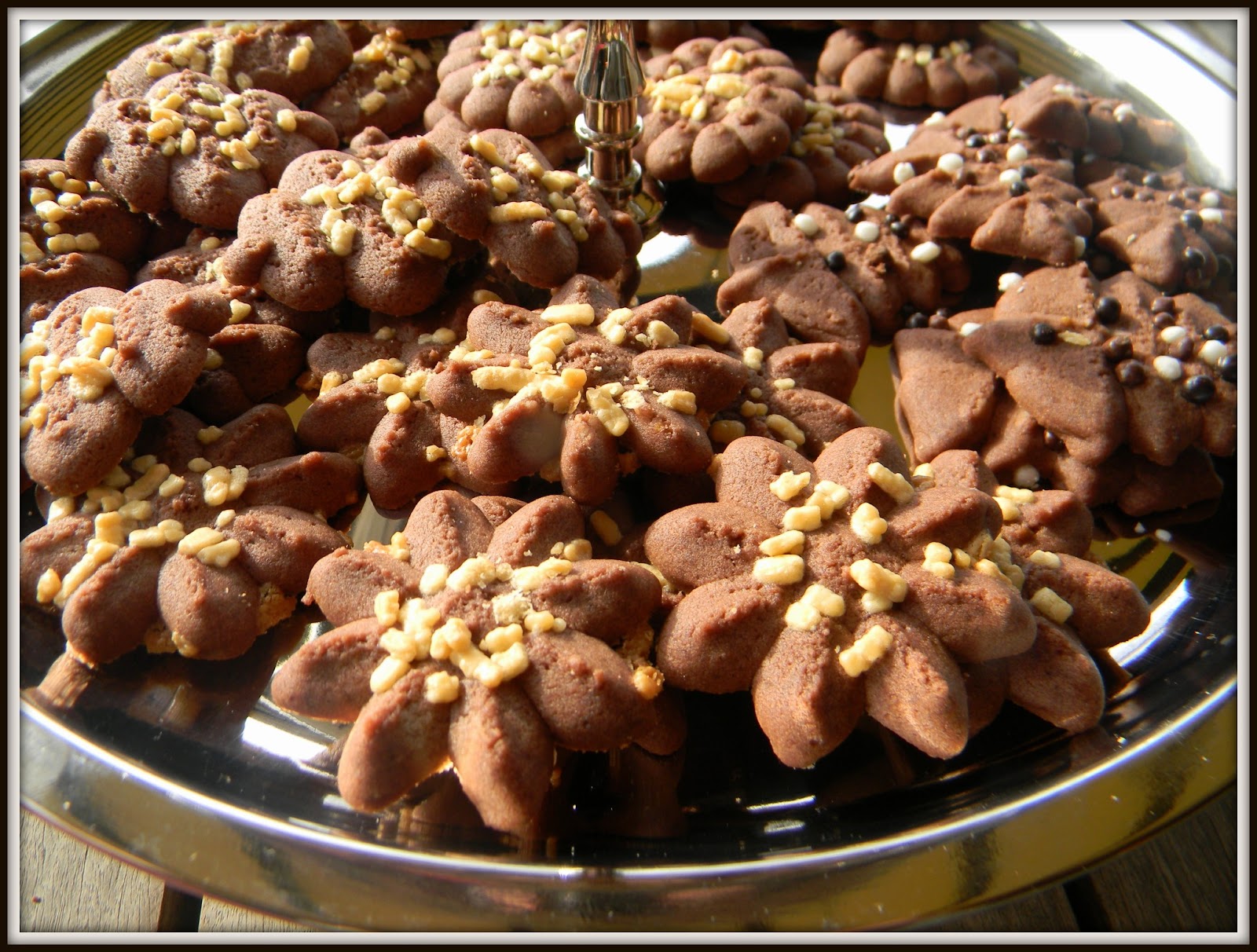 Bietolin@ in Cucin@: BISCOTTINI BICOLORI al PROFUMO di FIORI D'ARANCIO