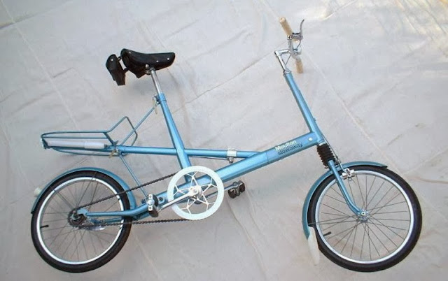 Folding Style ©: Moulton Bicycle Company