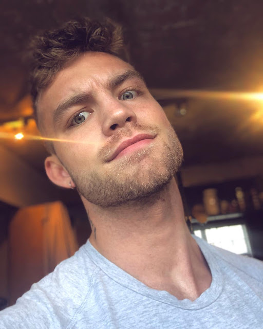 DUSTIN MCNEER: 54 IMÁGENES QUE NOS REGALÓ EN OCTUBRE