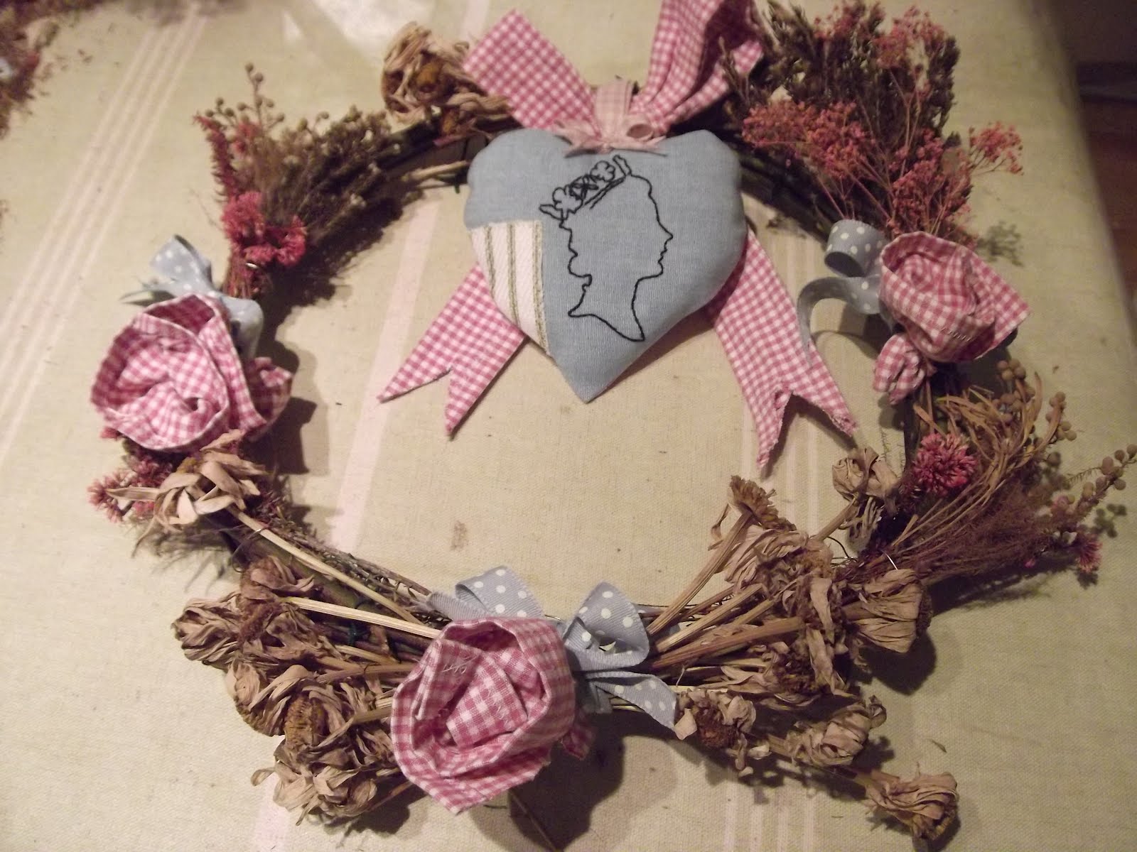 .: Jubilee wreath from recycled Christmas wreath