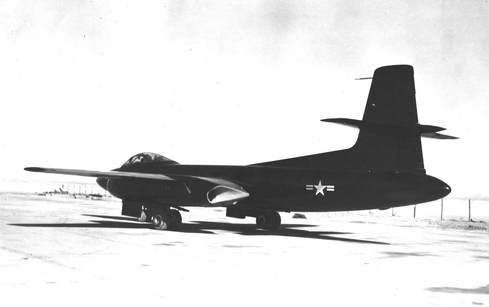 nhungdoicanh: Curtiss-Wright XP/XF-87 Blackhawk