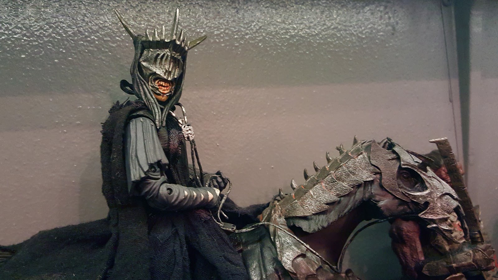 The Outer Heaven: The Lord of the Rings Display