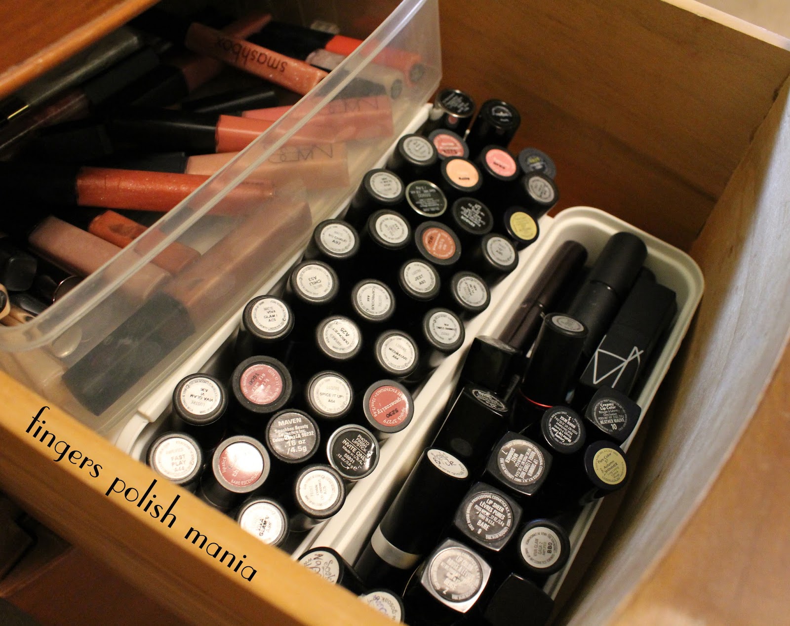 fingers polish mania: My Makeup Stash Part Two