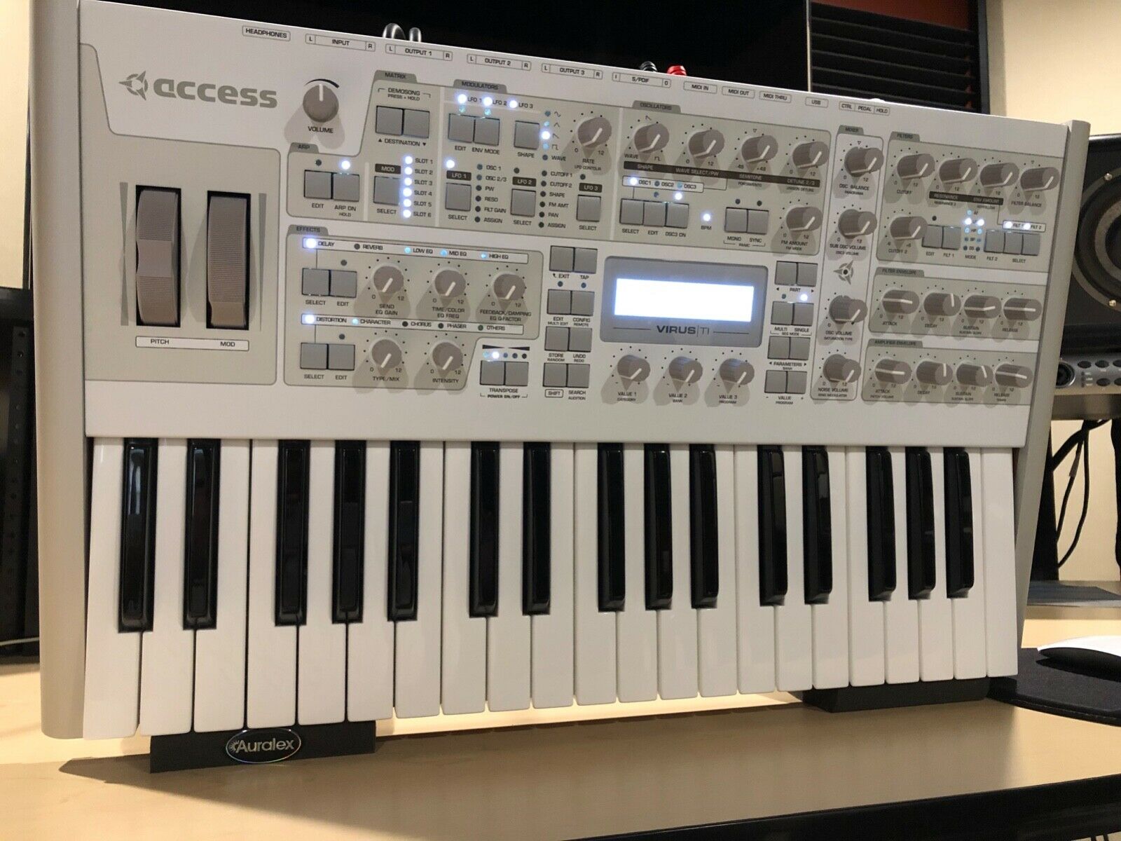 MATRIXSYNTH: Access Virus TI V2 Keyboard Synthesizer