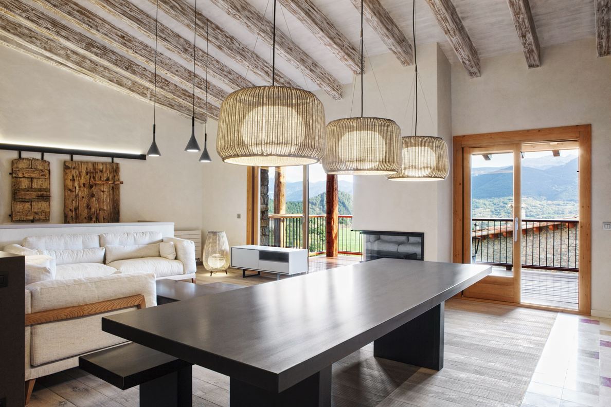 The Well-Appointed Catwalk: Rustic Modern Lofts in Spain by Dom ...