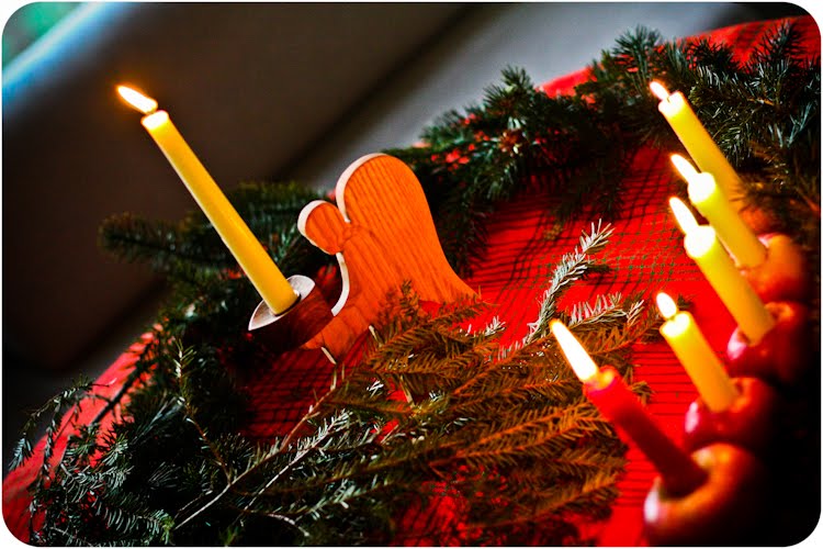 You know how we're an art family...: advent spiral and crafting