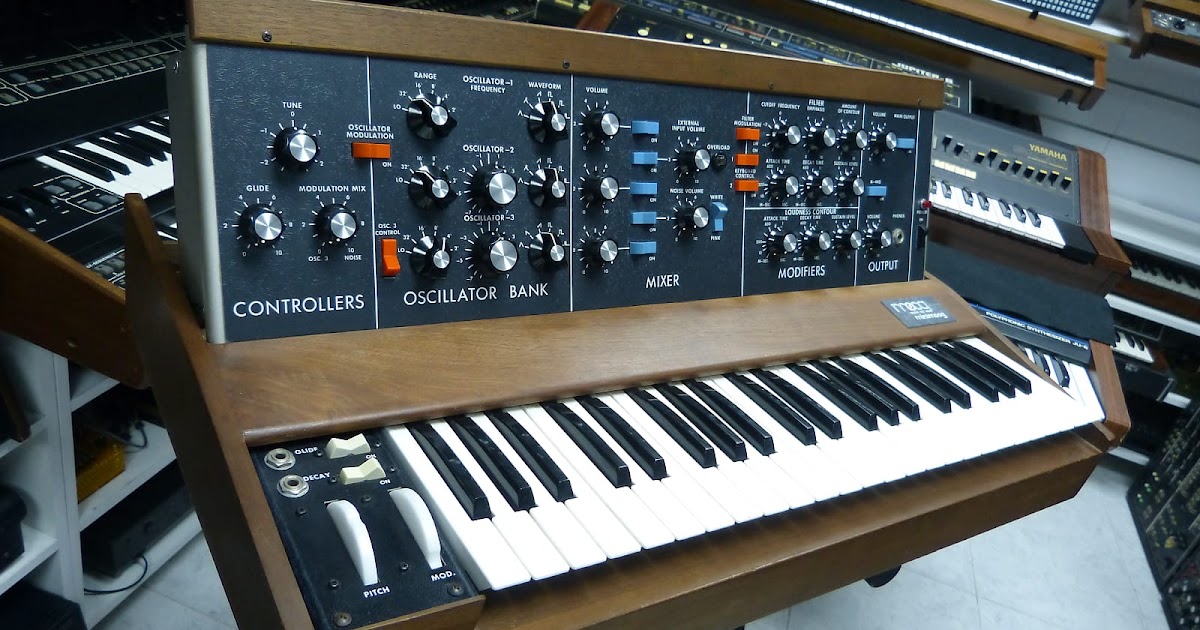 MATRIXSYNTH: Vintage Moog Minimoog Model D SN T2687F w/ Old Oscillator ...
