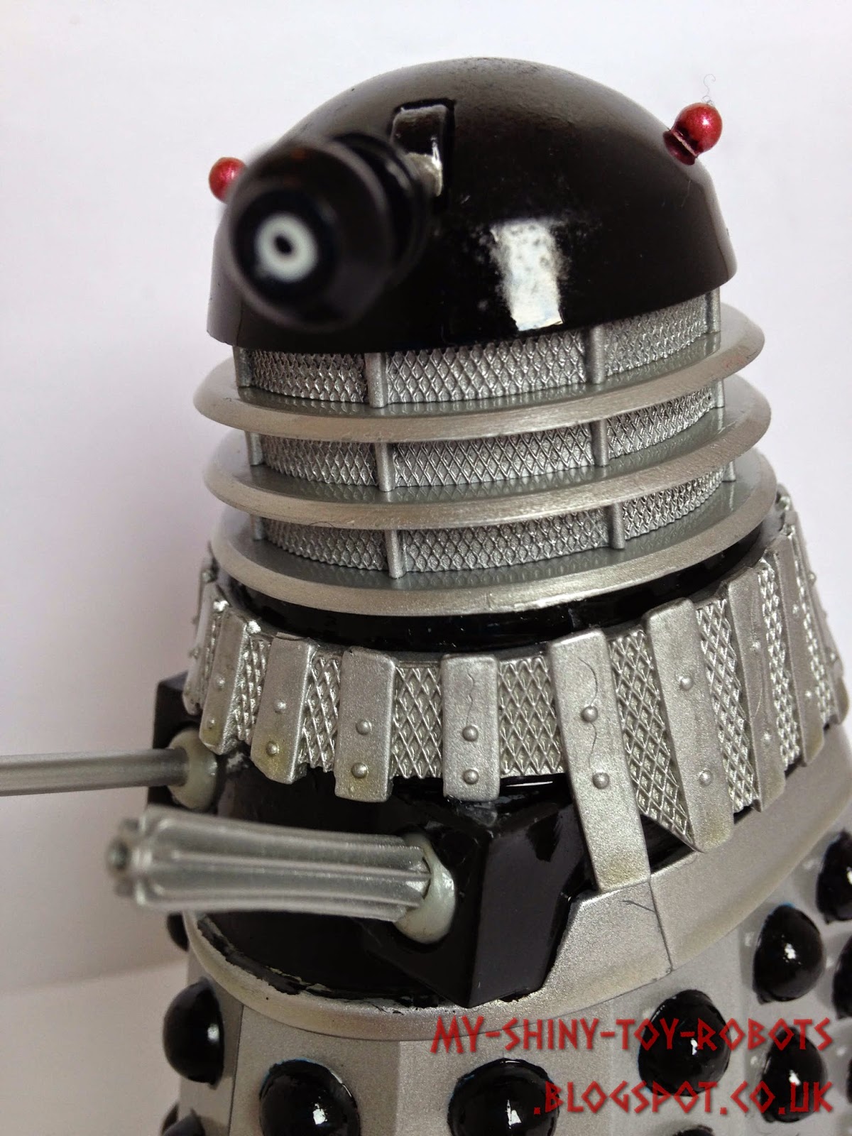 My Shiny Toy Robots: Custom Figure: "Doctor Who and the Daleks in the ...