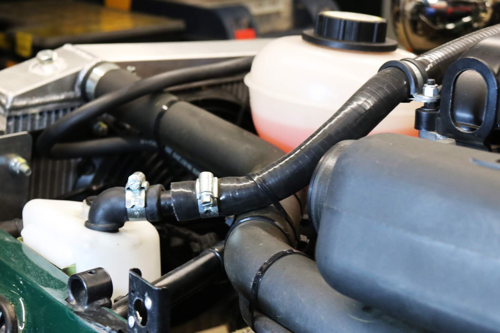 Caterham Seven Build: Engine Bay Pictures of the Plumbing