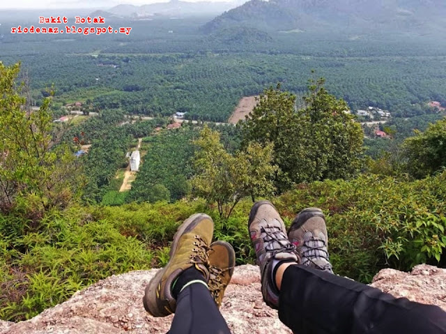 Rio Azzaro: Antara Bukit Botak , Bukit Berdiri dan Parit Jawa