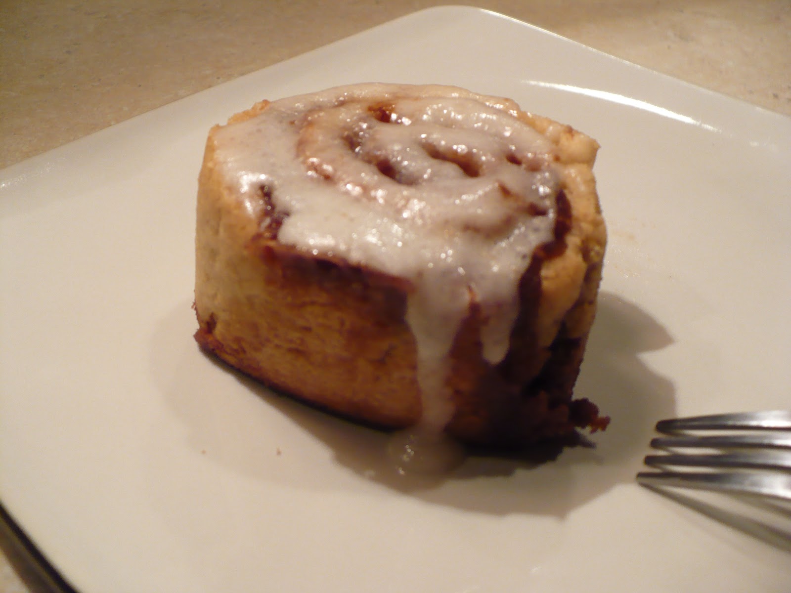 Vegan Buttons: I made Cinnamon Quill's Veganized Cinnamon Rolls ... I'm ...
