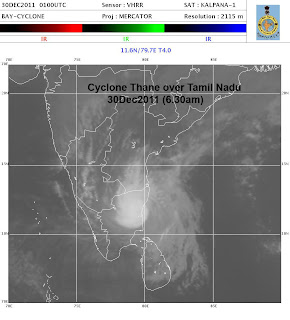 Visions of Hell: STH stormwatch : Cyclone Thane, first cyclone (and ...