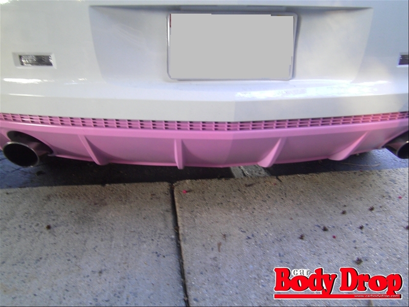 Camaro branco e rosa