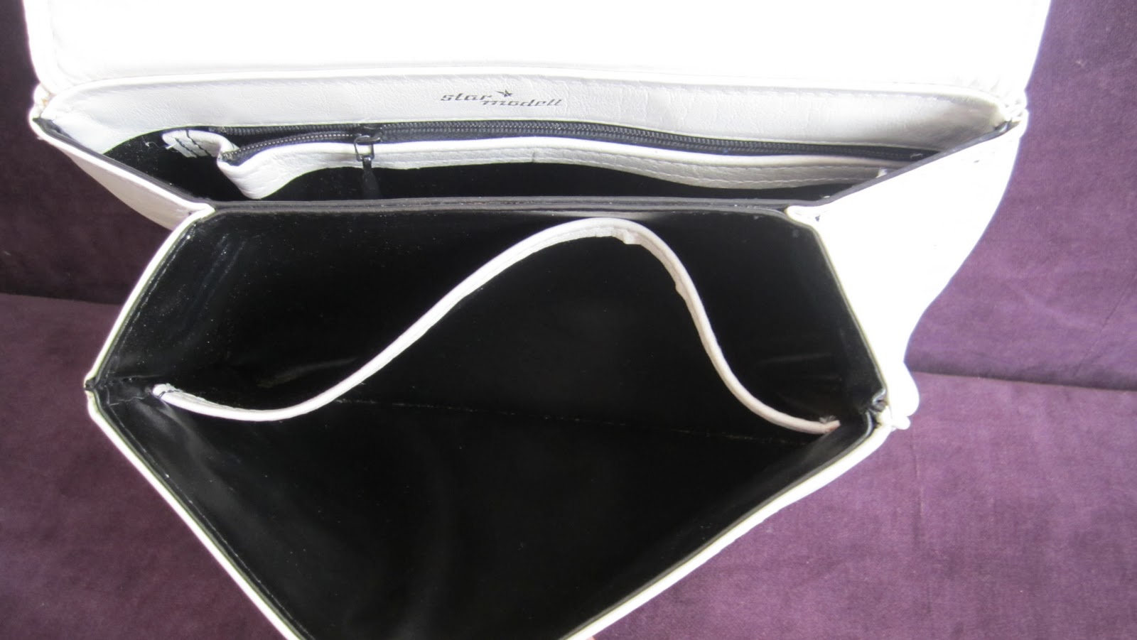 i like vintage: Geanta vintage alba- vanduta