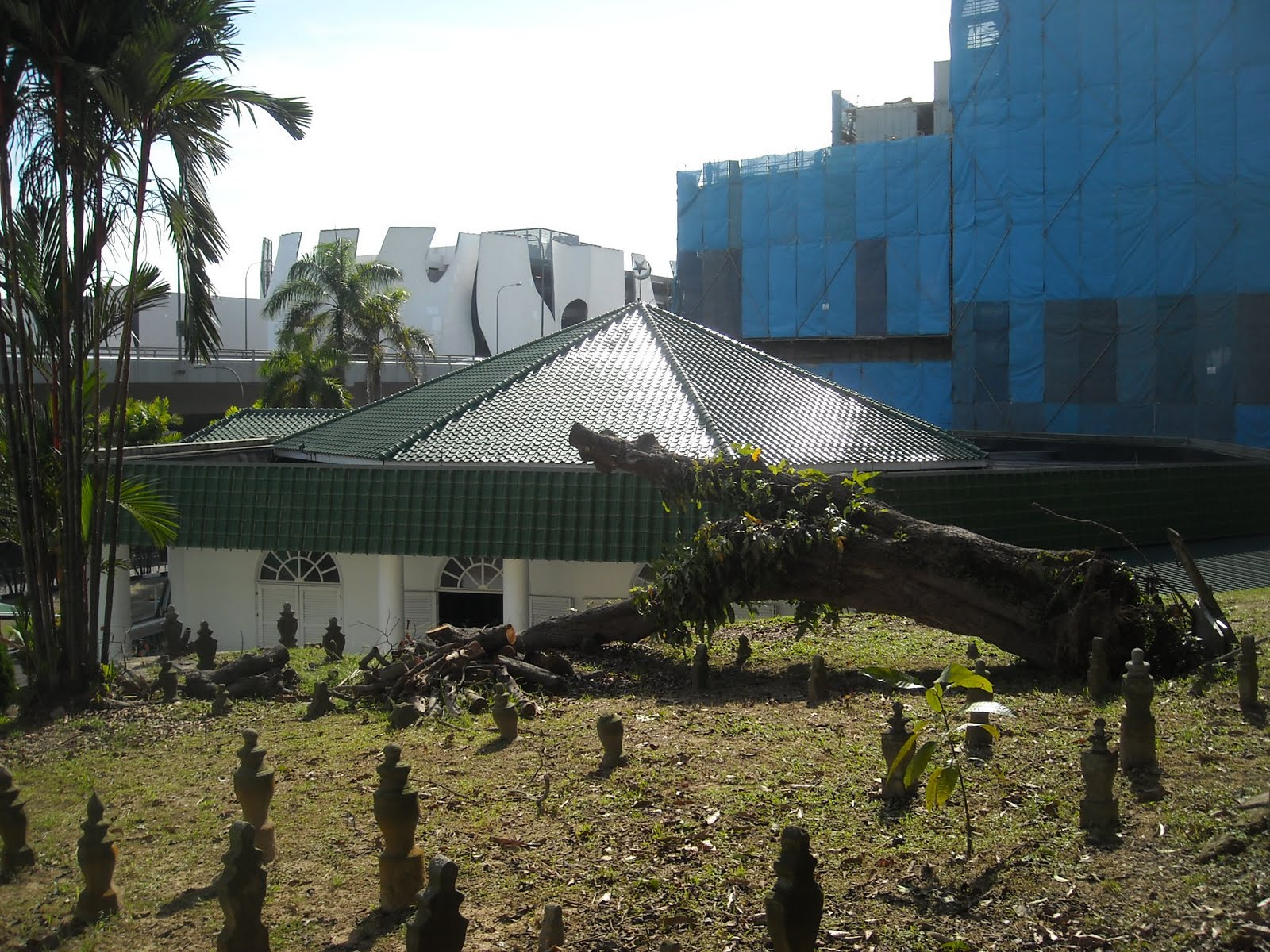 Transformasi: Lawatan ke Masjid Temenggong Daeng Ibrahim dan Makam ...