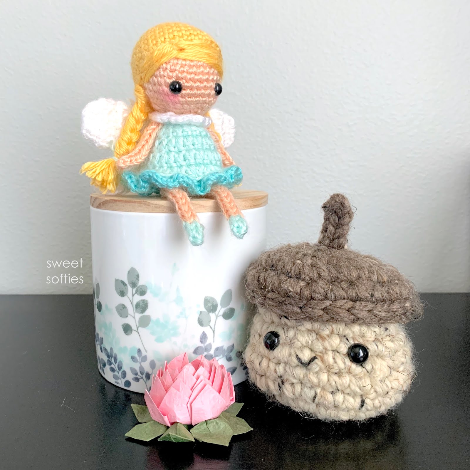 Fairytale Mushroom & Acorn Boxes (Free Crochet Patterns) - Sweet ...