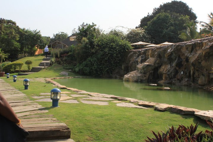 Happy Grapes ♥ Ghana: White Sands, Gomoa Fetteh, Ghana