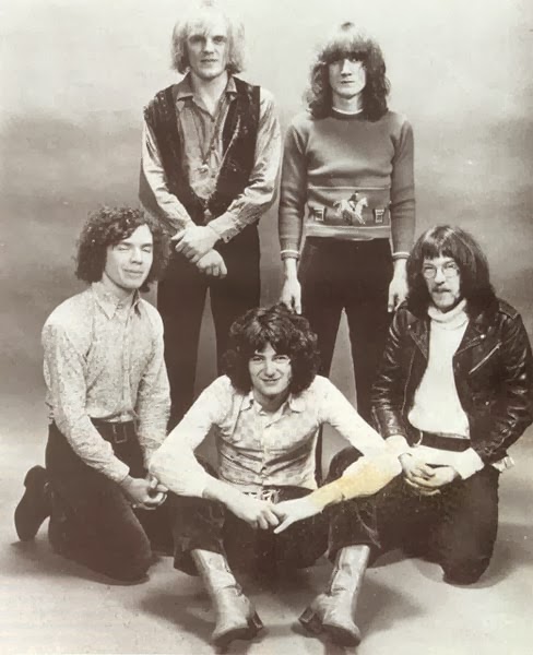 Lanchester Poly (Cov) The Bands: Van der Graaff Generator