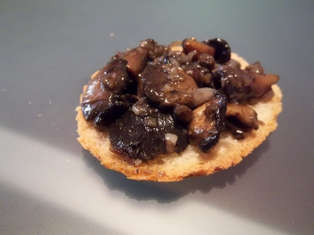 Jessy's Kitchen: Toast aux Champignons à l'Ail