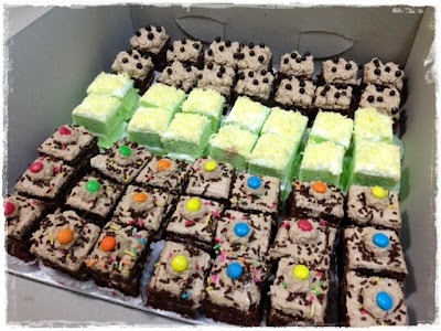 Tested & Tasted: Assorted Mini Cakes