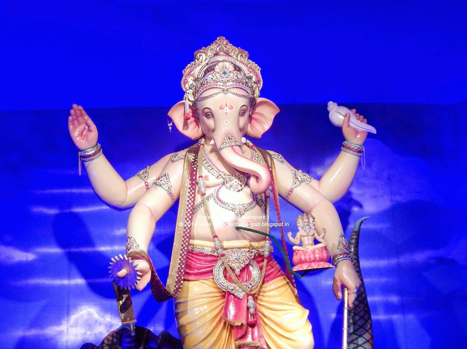 Mumbai Cha Ganpati: Parel Cha Raja ( Narepark )