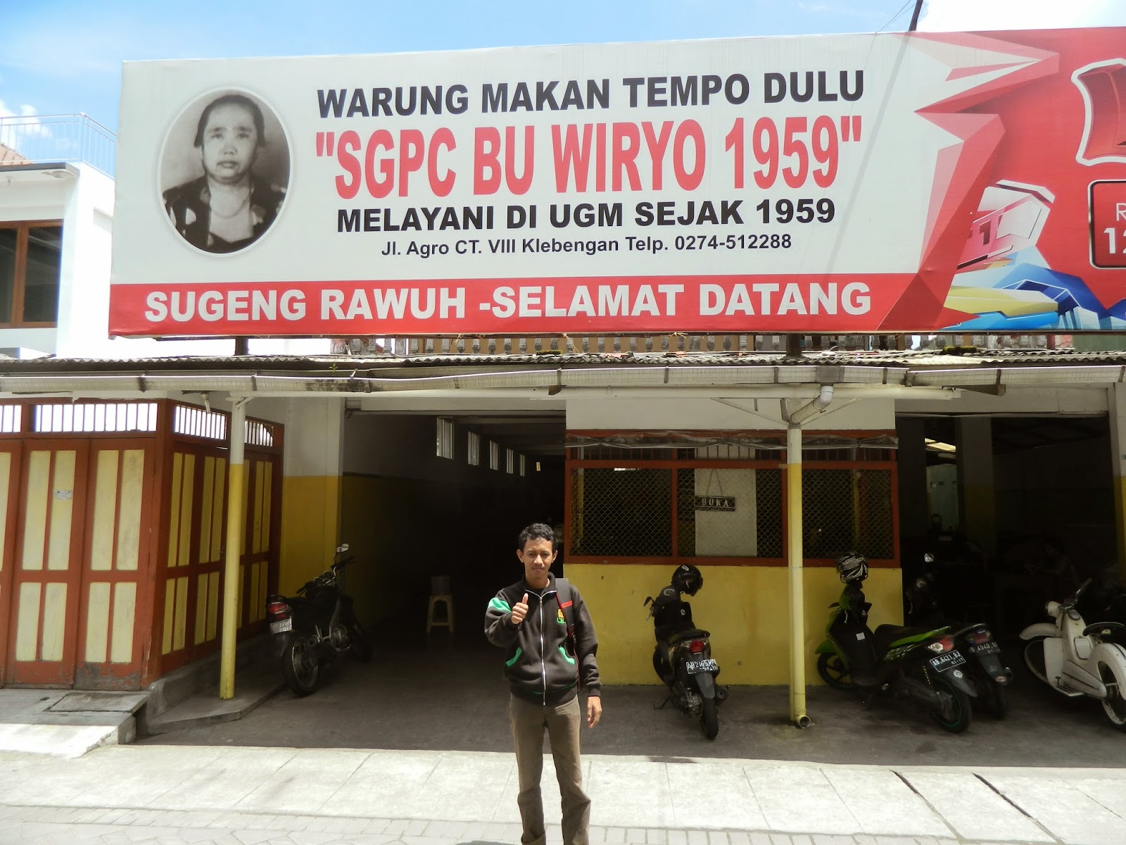 SangPetualang: Kenikmatan Sego Pecel (SGPC) Bu Wiryo 1959