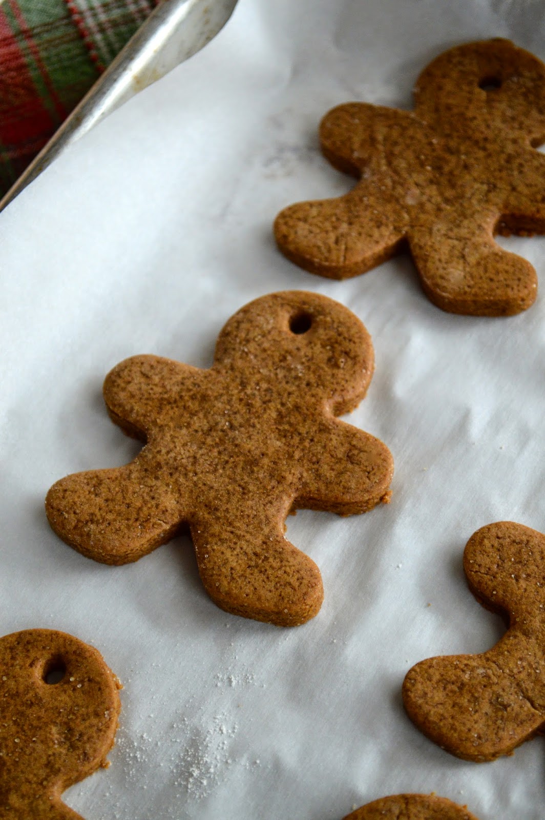 Heritage Schoolhouse: ~gingerbread ornaments~